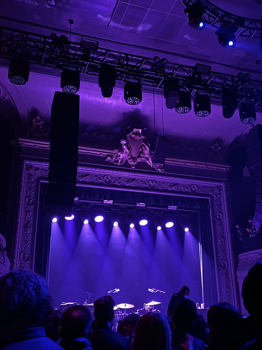 Post-Punk Poetry: Dry Cleaning - Live At August Hall - Concert Reviews ...